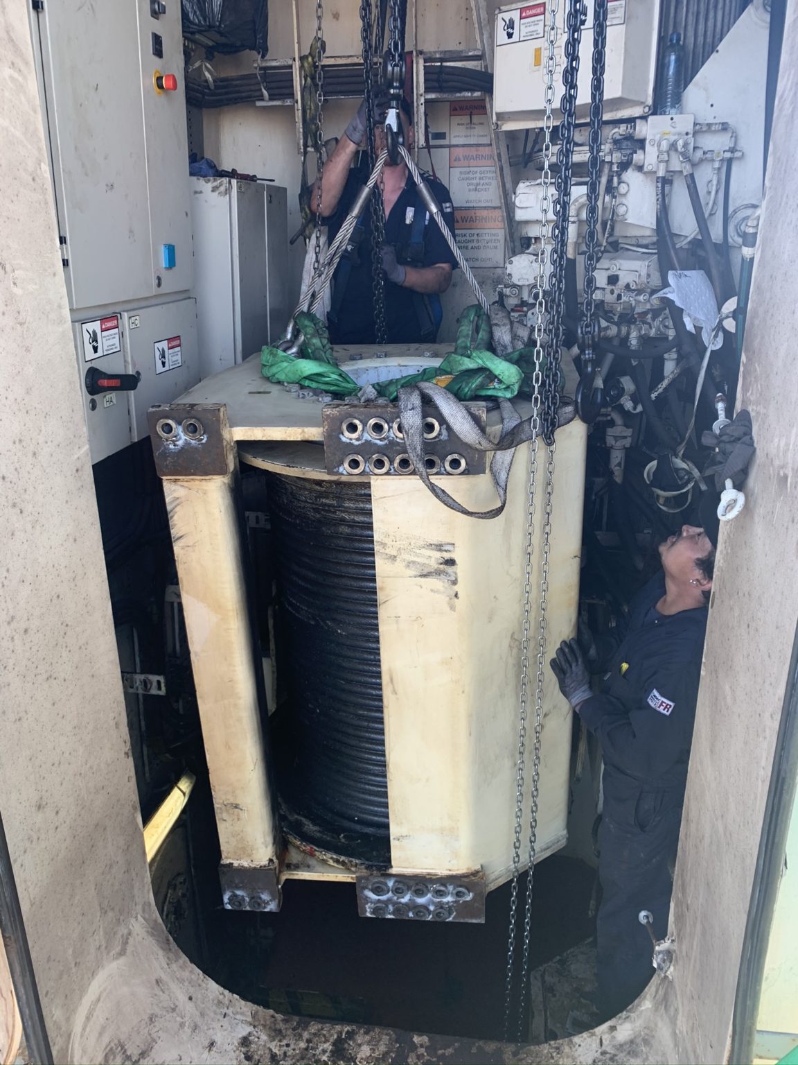 hoisting wire | Alpha Mar Group